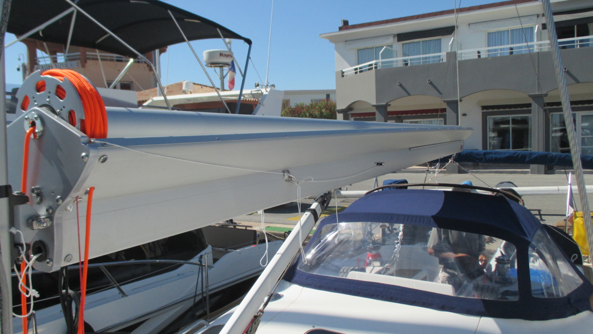 New : Furling boom full aluminium - Petitjean Composites
