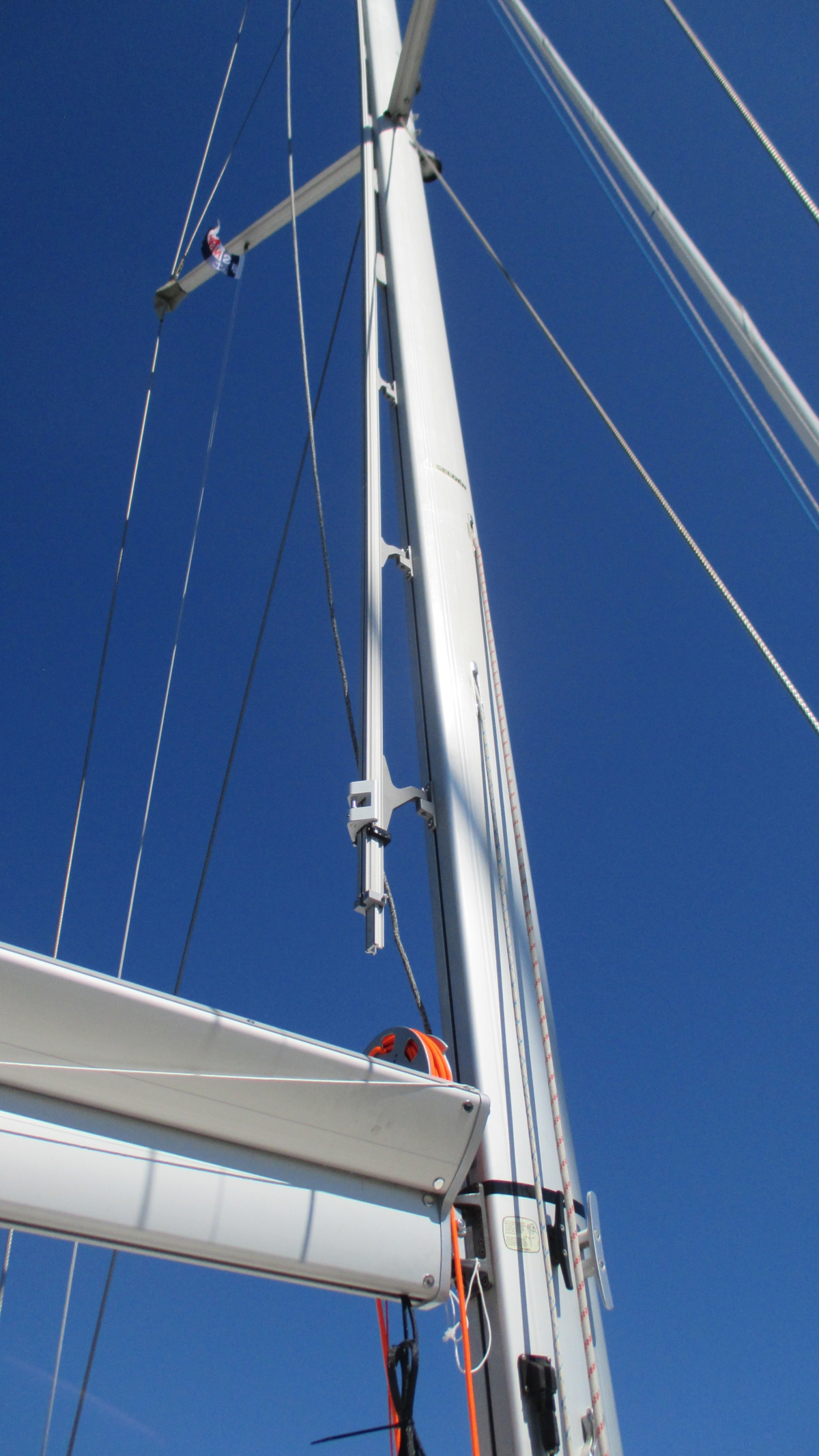 New : Furling boom full aluminium – Petitjean Composites